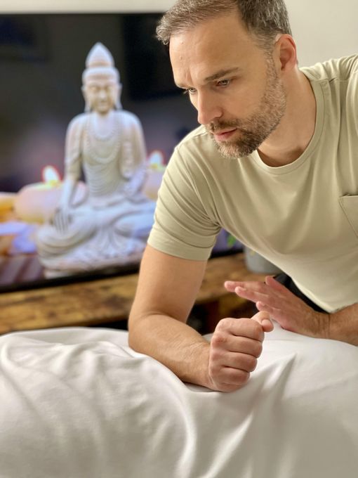 Zen Retreat By Alex Max Massage Bodywork In Los Angeles Ca
